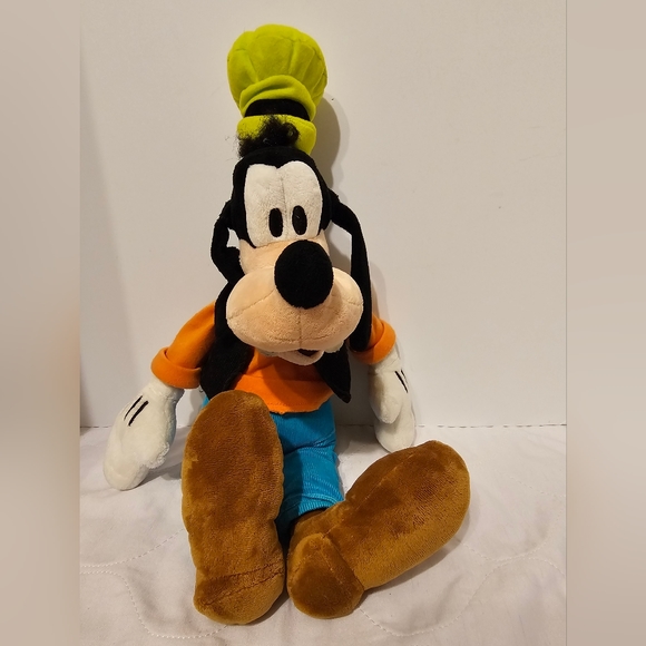 Disney | Toys | Disney Store Goofy 2 Plush Original Genuine Authentic ...